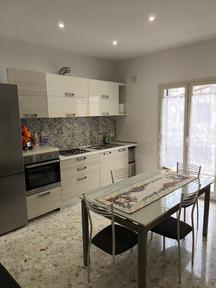 Bvani Max 4 P Letto - 10' Aeropo - Carini