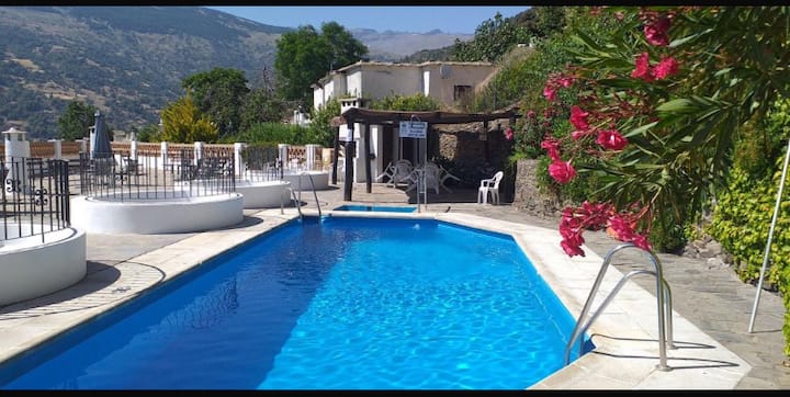 Casa De Los Nogales - Pampaneira