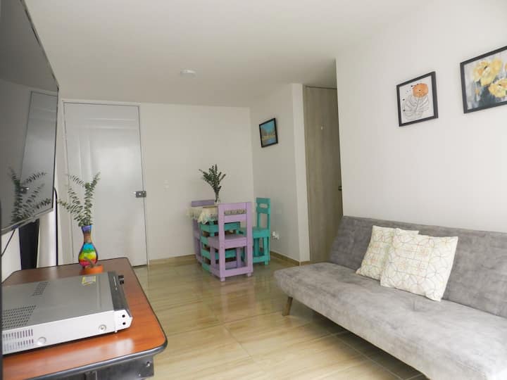 Apto Cómodo Y Seguro Con Balcón Cerca Del Centro - Manizales