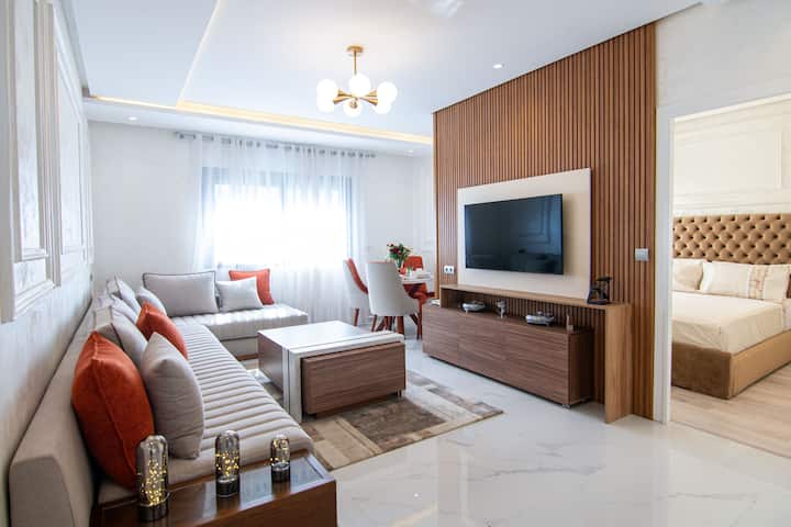 Charming Beachside Apartment – Prime Location - Tánger