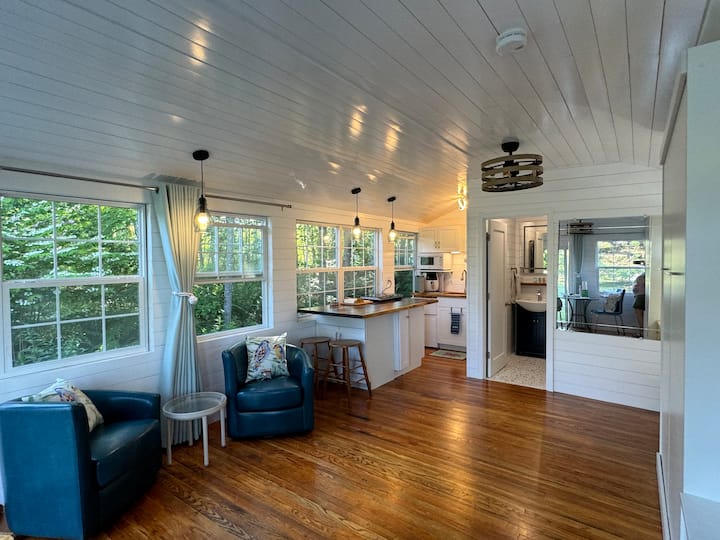 Classic Maine Seaside Studio–contemporary Comforts - Maine