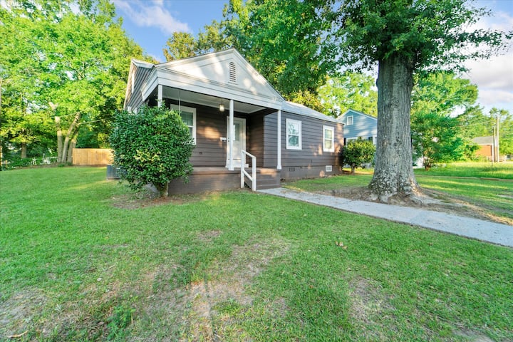 Hub City Cottage, Mins From Fun! - Hattiesburg, MS