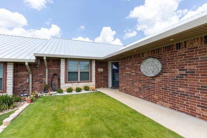 Our Happy Place On Golden Pond - Longview, TX