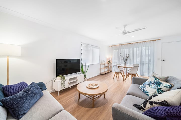 Spacious 2 Bed Beach Escape! - Maroochydore