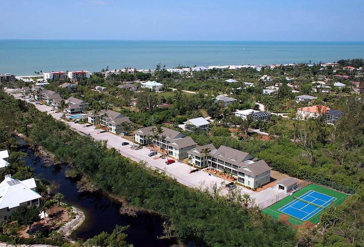 400m To Beach, 2br/2b, Sleeps 4/6; 5-star; All New - Sanibel, FL