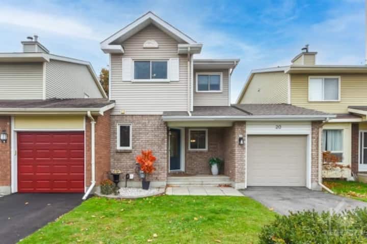 Home In Nepean - Ottawa