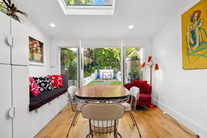 The Clifton: An Enchanting Victorian Terrace - 시드니