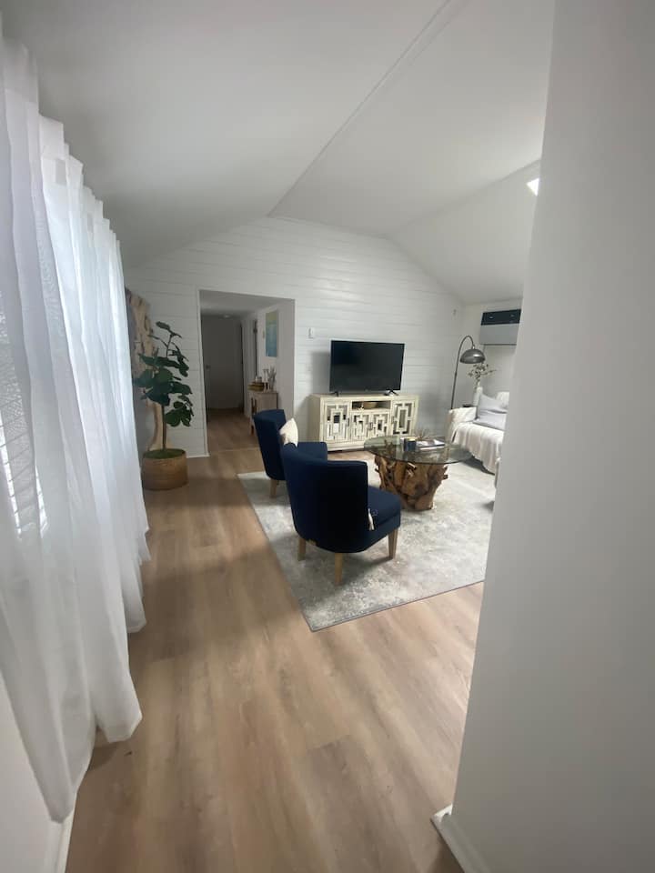 Light And Bright Cottage! - Manasquan, NJ