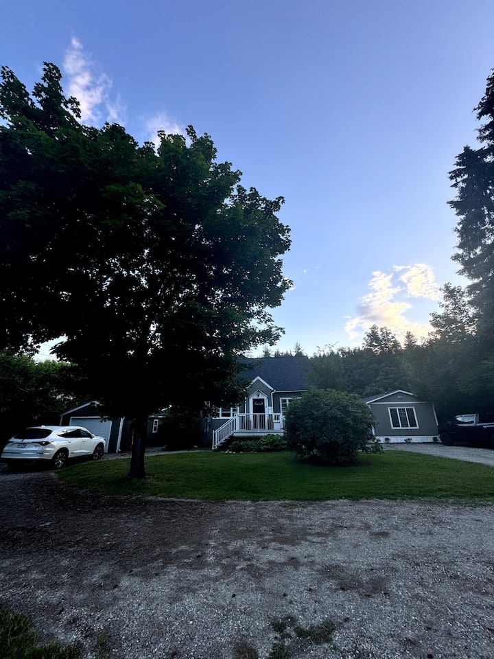 Tülu Mountain Stay - The Studio - Castlegar