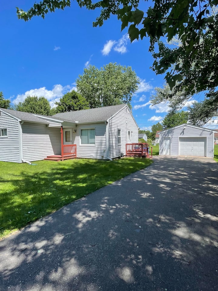 Cozy On 13th Ave - Wausau