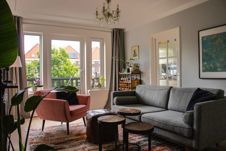 Cozy Two-level Apartment - The Hague