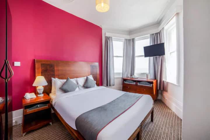 The Strand Hotel  Standard Double Room With View - Eastbourne