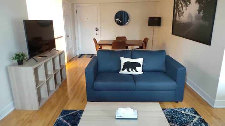 Lazy Daze-apt-220 - Montreal