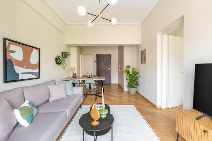 Charismatic 2br Apartment In Hilton - Athens