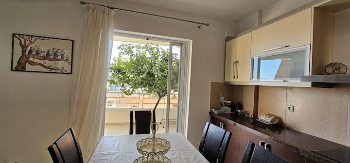 Lemon Tree Central Apartment - Saranda