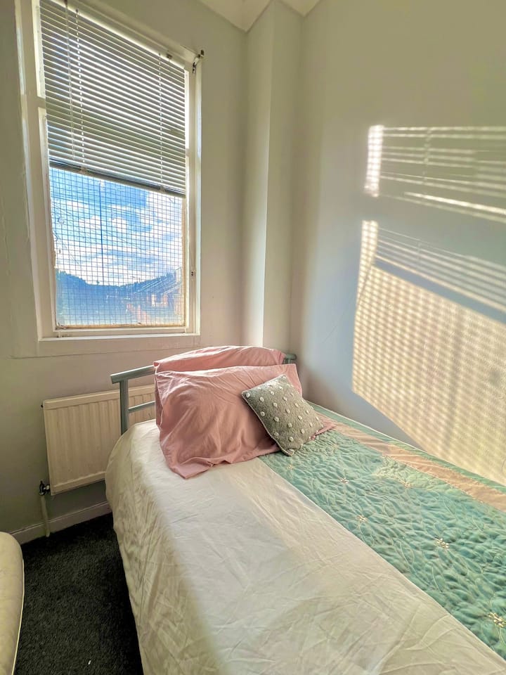 Single Room For 1 Guest - Newcastle upon Tyne