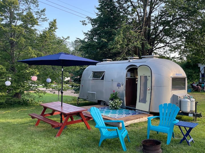 Stay In A Vintage Airstream! Meet Margaux - 哈利法克斯