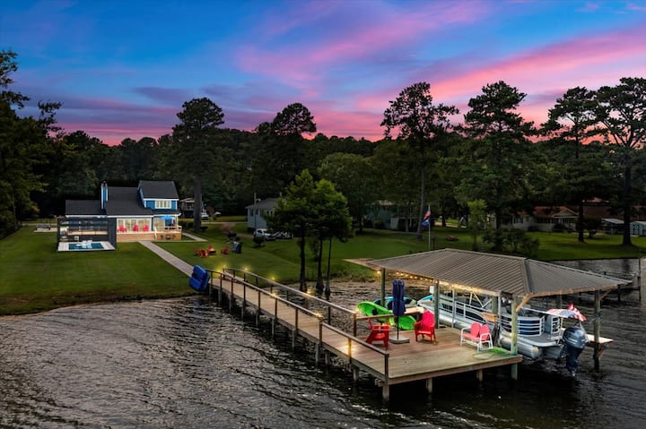 Lake Marion Oasis With Pool - Lake Marion, SC