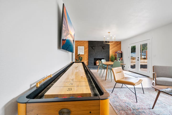 Fam Fun! Arcade Games! Hockey! Hot Tub! Pool&more! - Coeur d'Alene, ID