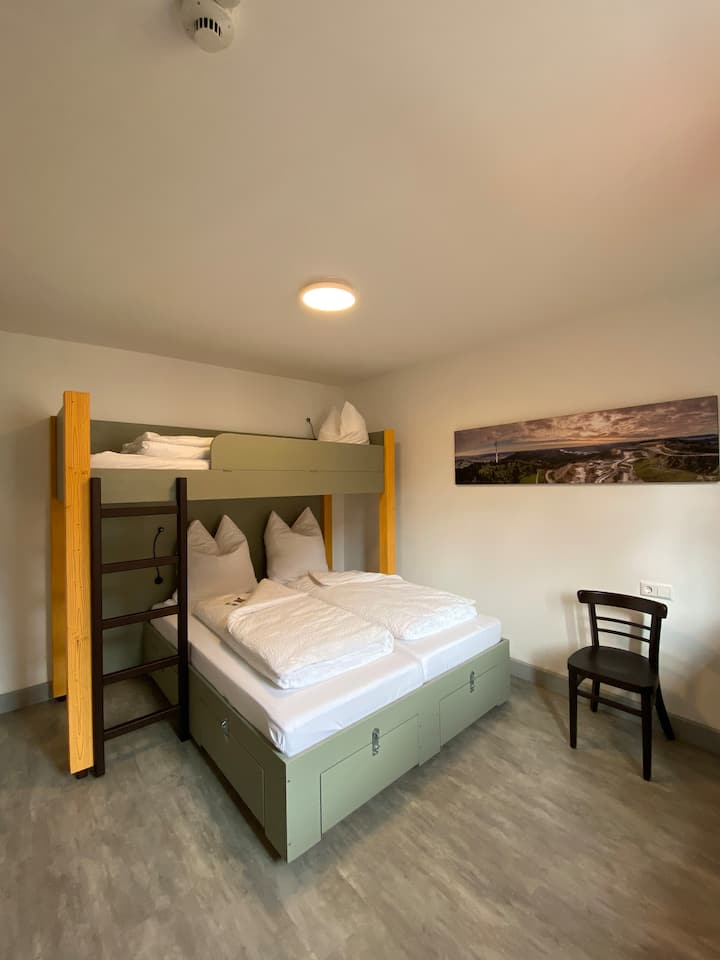 Plettenberg 3 Bett Hostel Balingen - Balingen