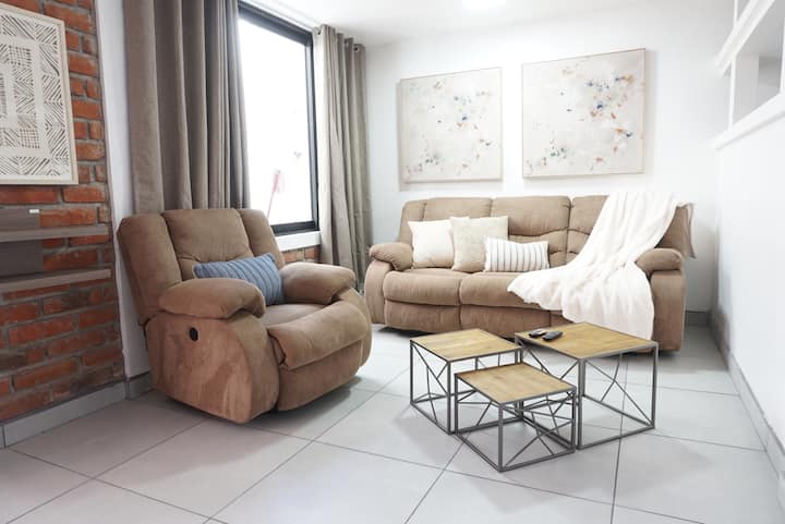 Bahia#6-new 4 Bedroom Apt - Ensenada