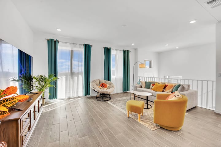 Stylish 5br Home | 3-story | Near Strip | 2 Master - 賭城大道