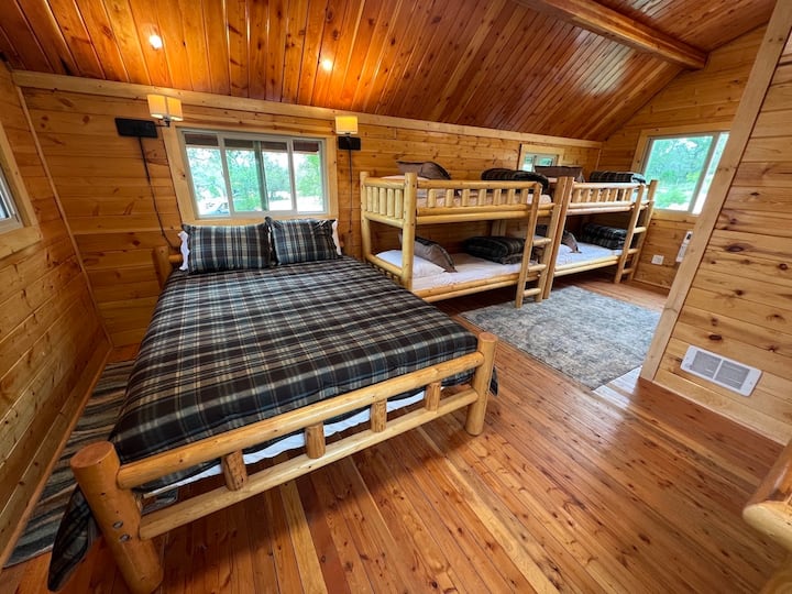 Country Music Log Cabin At River's Edge Campground - Johnson City, TX
