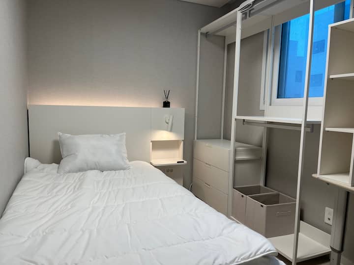 Simple Comfort In Seoul | Close To Subway & Calm - Seoul