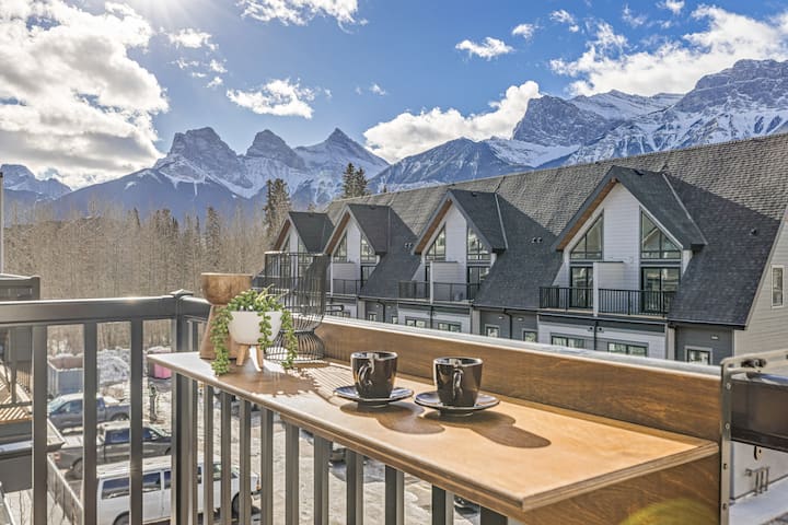 Ultra Lux Mountain View Retreat Pool/hot Tub - Canmore
