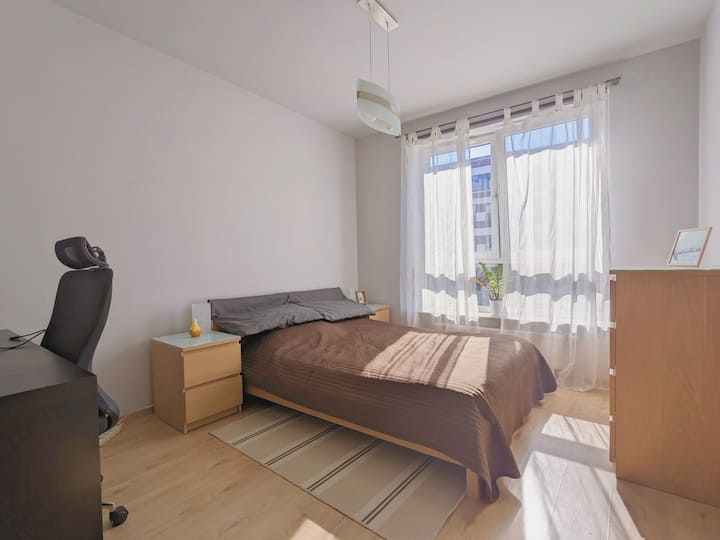 Budget-friendly Bedroom - Warsaw