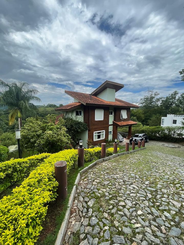 Casa Em Condomínio Fechado Alto Padrão Guararema - Guararema