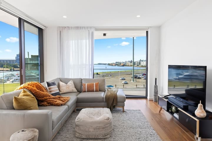 Newcastle Harbour Apt. 2 Bed, 2 Bath, Free Parking - Newcastle