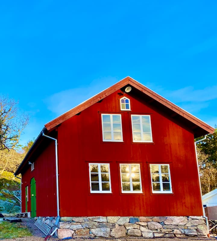 Vackert Nybyggt Ladhus På Flatön - Henan