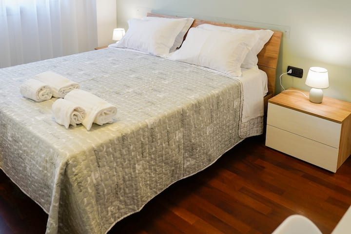 Space And Relax: Your Double Room In Pompeii - Pompei