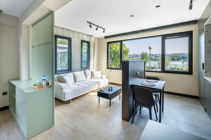 Historic34 No4 | Modern Cozy Apartment Golden Horn - Cihangir