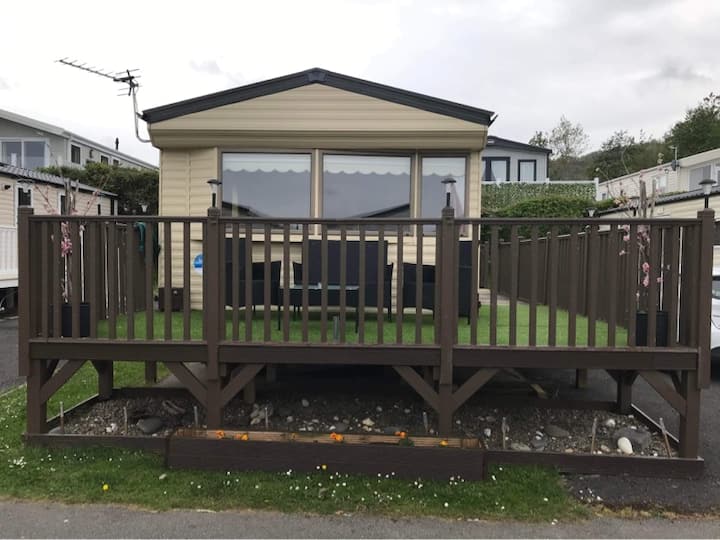 Quay West Family Holiday Park - Aberaeron
