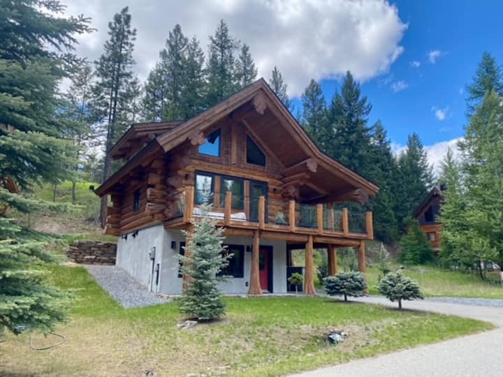 Modern Cabin Retreat Near Kimberley! - Kimberley, BC, Canada