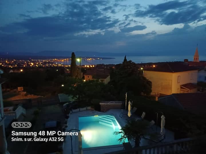 Appartment With The View - Malinska