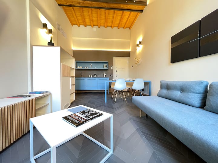Intero Appartamento Con Vista Su Corso Duomo - Modena