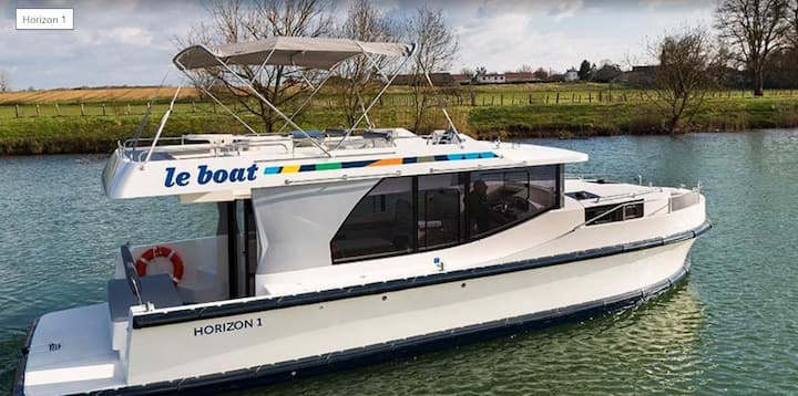 2 Bedroom Thames River Boat - Wallingford