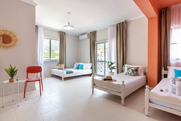 Himara City 33 - Central, Beach Access - Dhermi