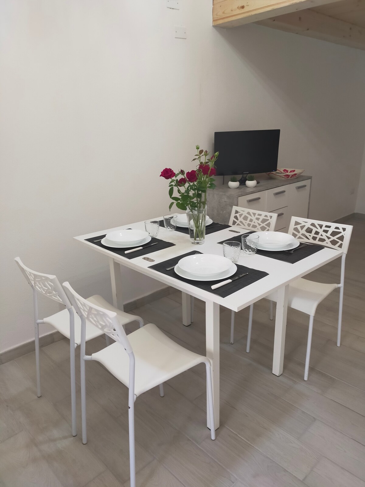 Nice apt in a street in old town (cod IUN S1375) - Vacation homes for ...