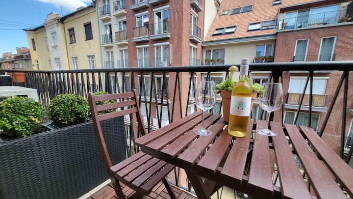 Quiet Family Home • 80 M² • Balcony •3br• Netflix - Budapest