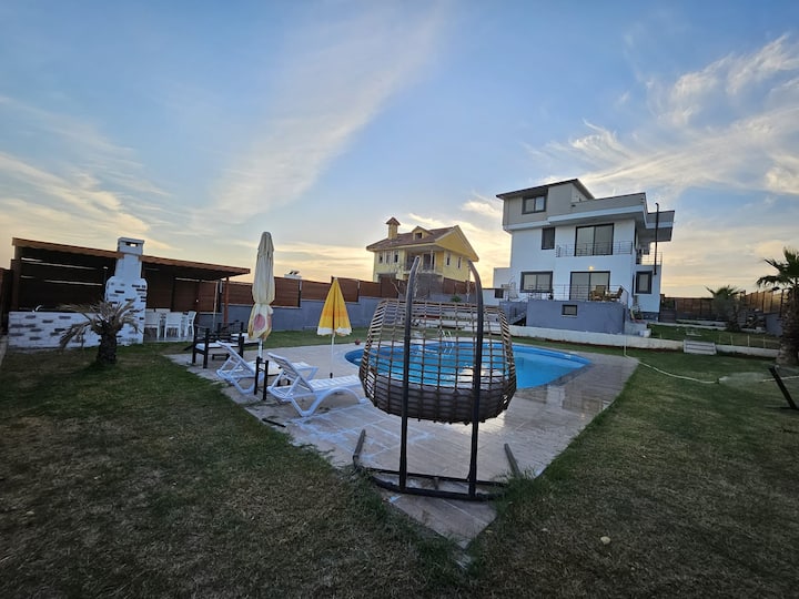 Bağımsız Havuzlu Müstakil Villa - Adana