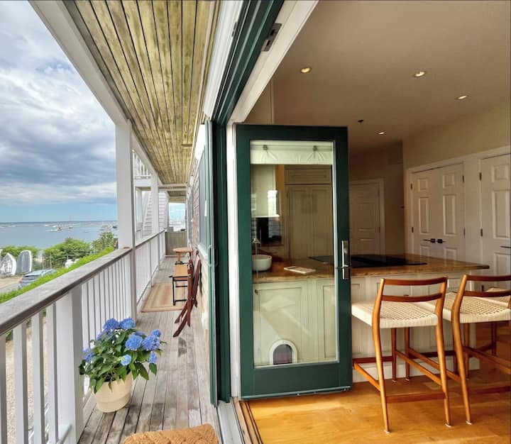 Beachfront Condo, Superb Location! - Provincetown, MA