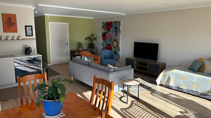 Lofty Hills - Whanganui