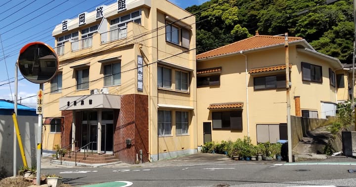 【鴨川エリア最安値】素泊まり旅館!釣りに!観光に!お仕事に! - 가모가와시