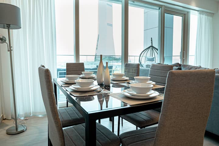 Entire Brand New Flat In Dubai - Dubai