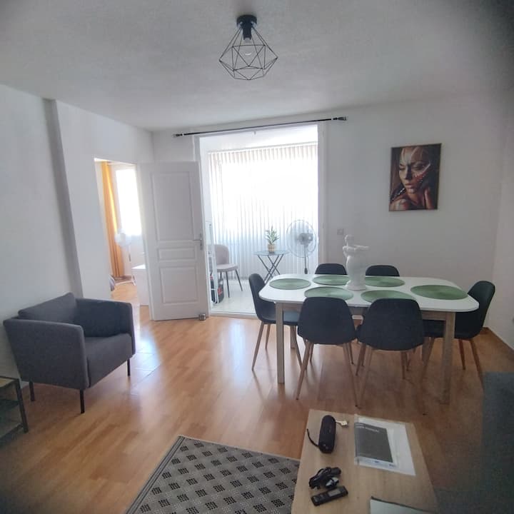 Quiet Apartment, 10 Minutes From The Beaches! - Perpignan