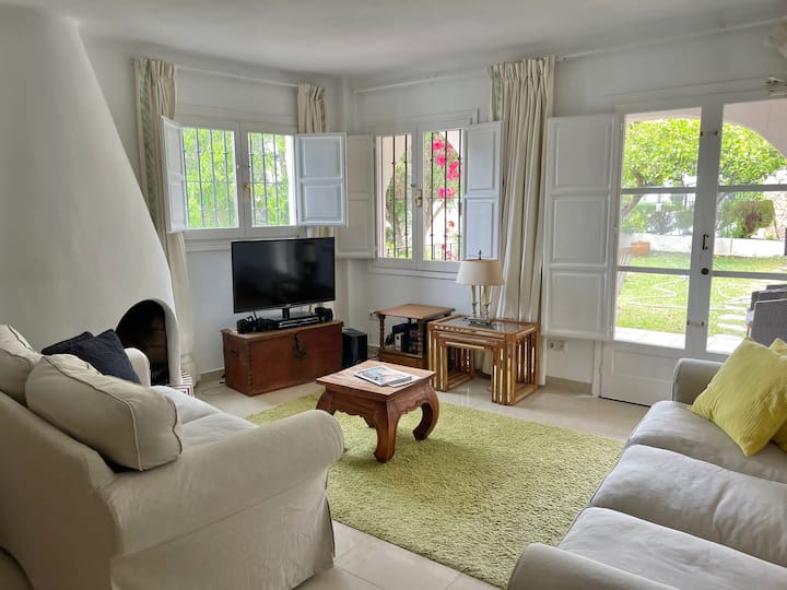 Encantadora Casa En La Montaña - Marbella